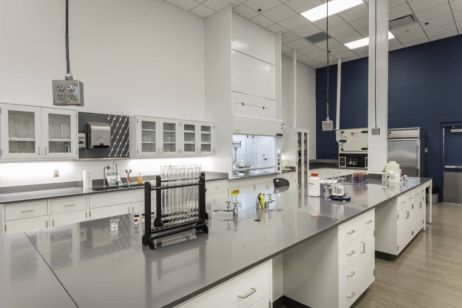 WinField Solutions Lab Complex and Field Facility